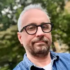 Matthew DeBord Profile | InsideEVs