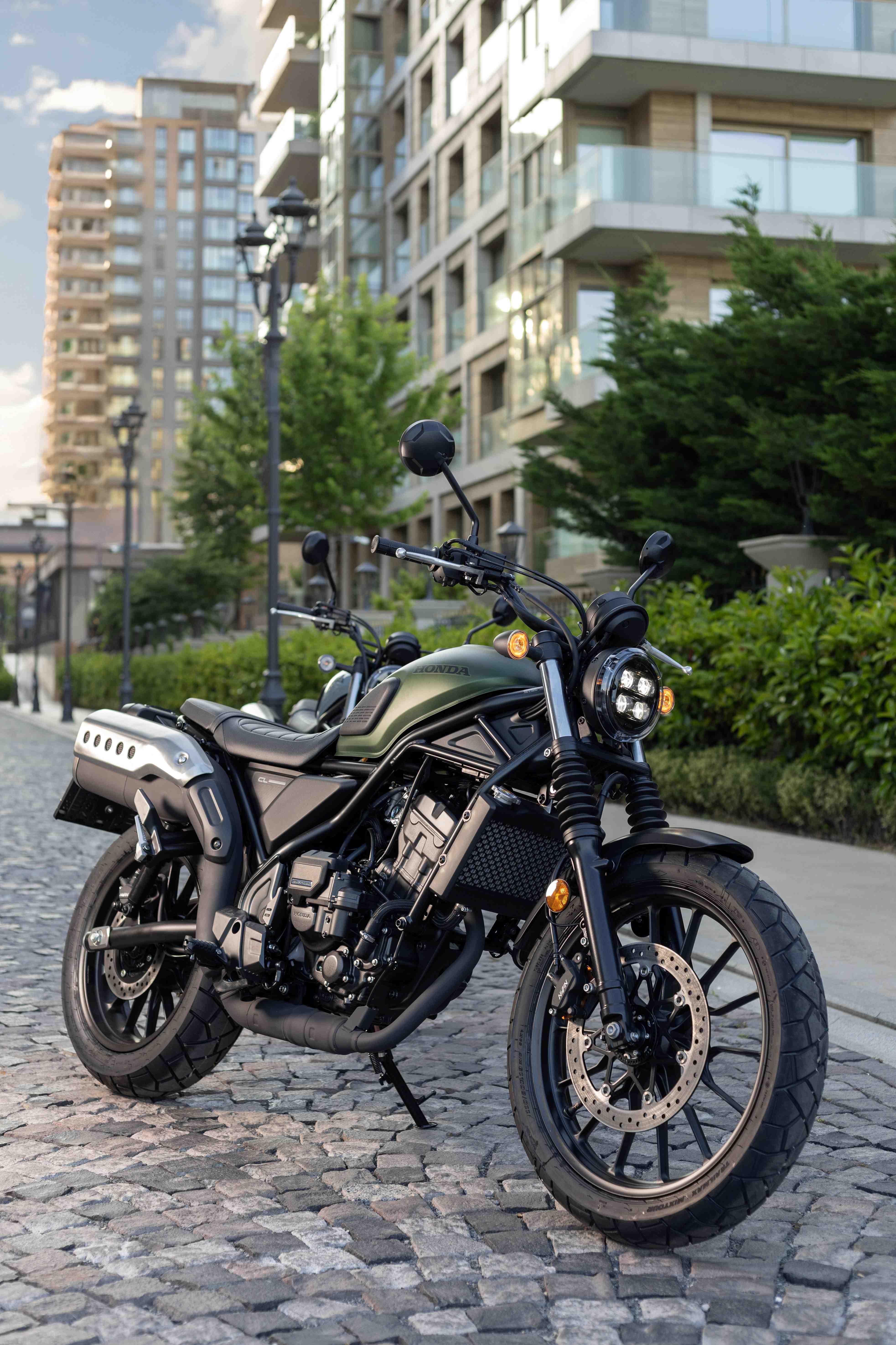 Yenilenen Honda CL250 resmen Türkiye'de!