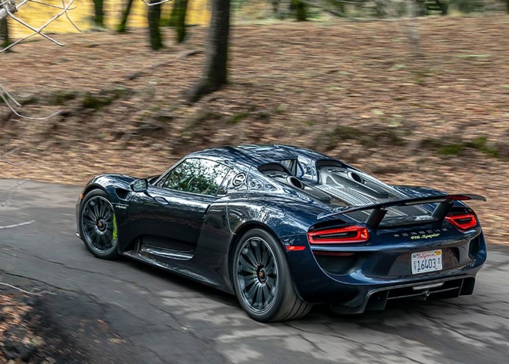 The GearBox: Styled For The Porsche 918 Sypder