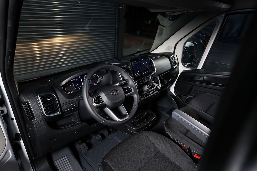 Toyota Proace Max resmen satışta!