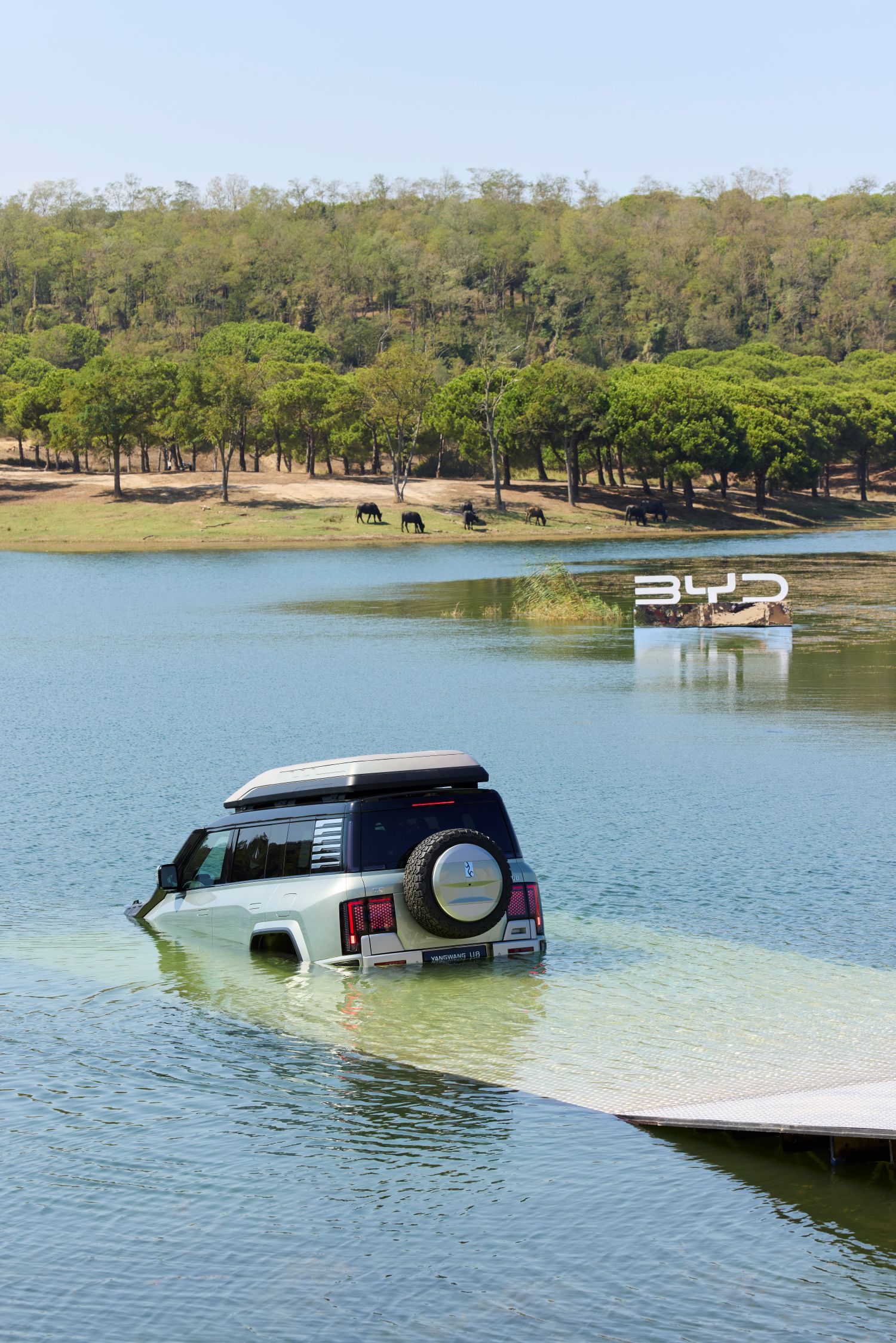 YangWang U8 & U9 | Suda Giden SUV! | İlk Bakış