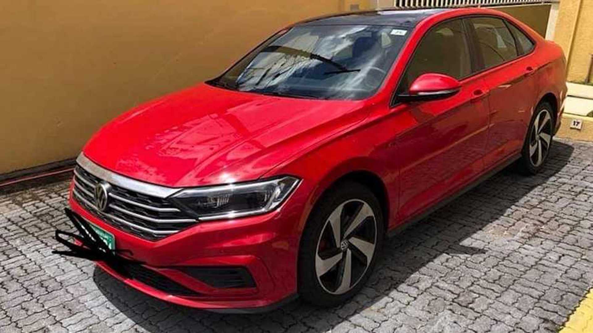 Flagra: Volkswagen Jetta 2.0 turbo terá visual mais discreto no Brasil
