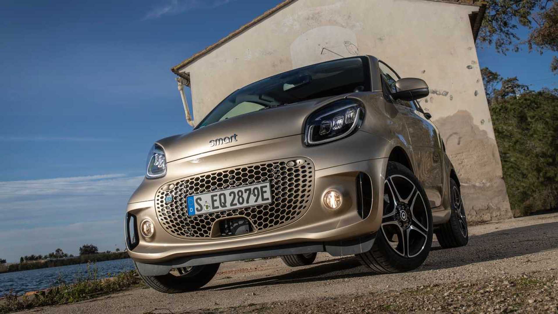 smart EQ ForTwo: prezzo, autonomia, motore, ricarica, manovre