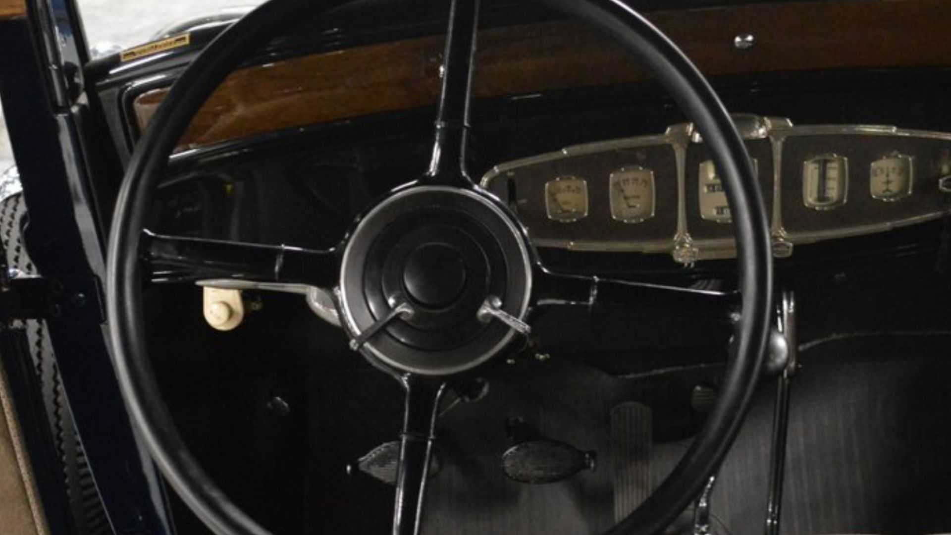 1931 Buick 91 Shows Timeless Elegance | Motorious