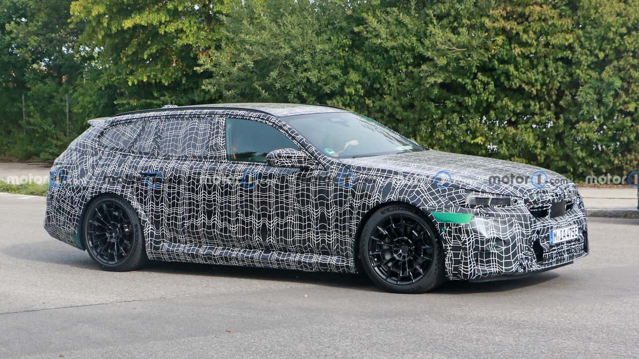 Beefy BMW M5 Touring Makes Spy Photo Debut Looking Imposing