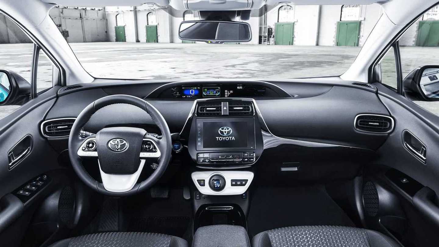 2023 Toyota Prius: See The Changes Side By Side