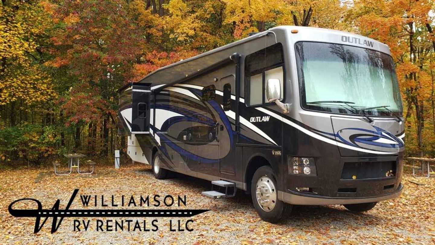 Top RVs To Rent For Attending A NASCAR Race