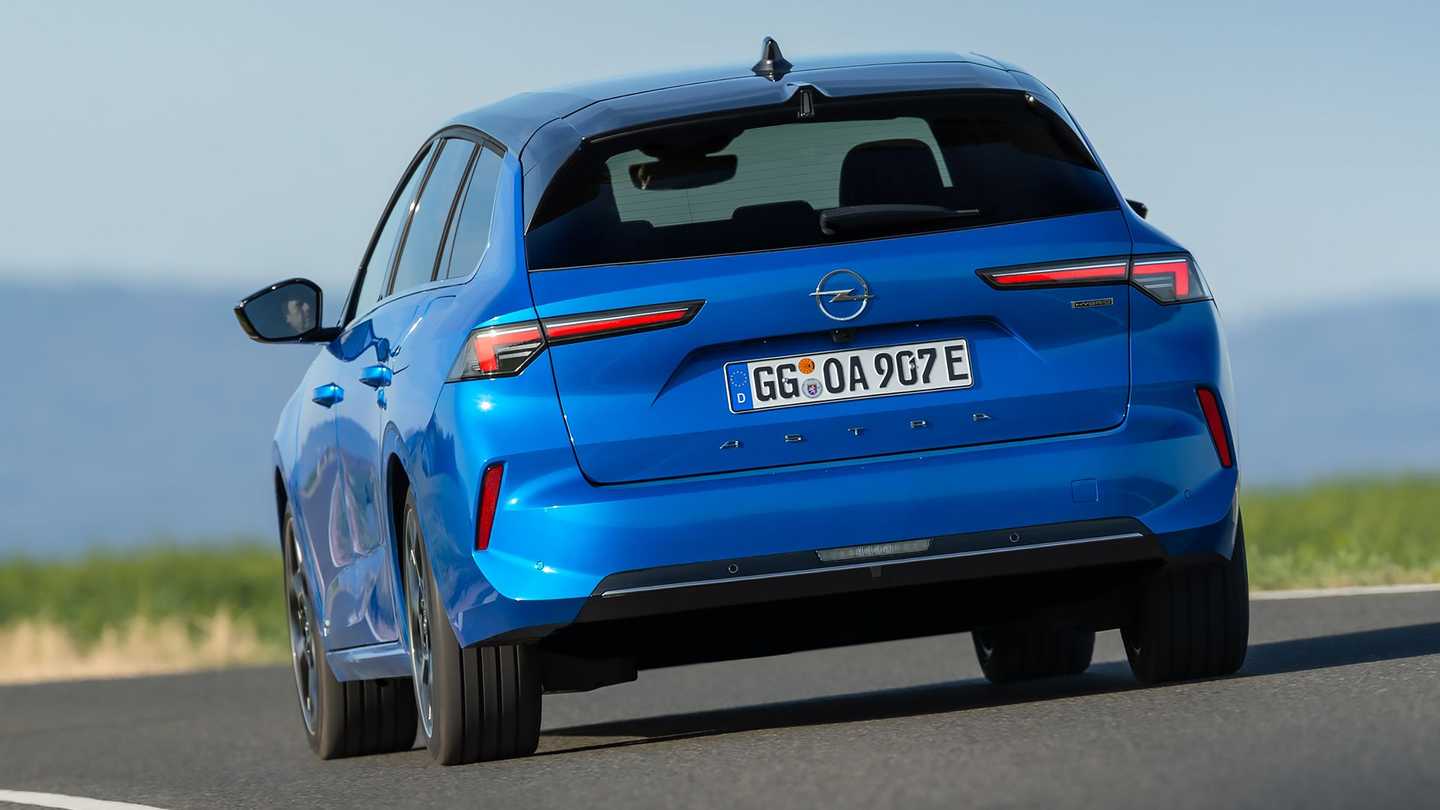 Opel Astra Sports Tourer Plug-in-Hybrid (2022) im Test