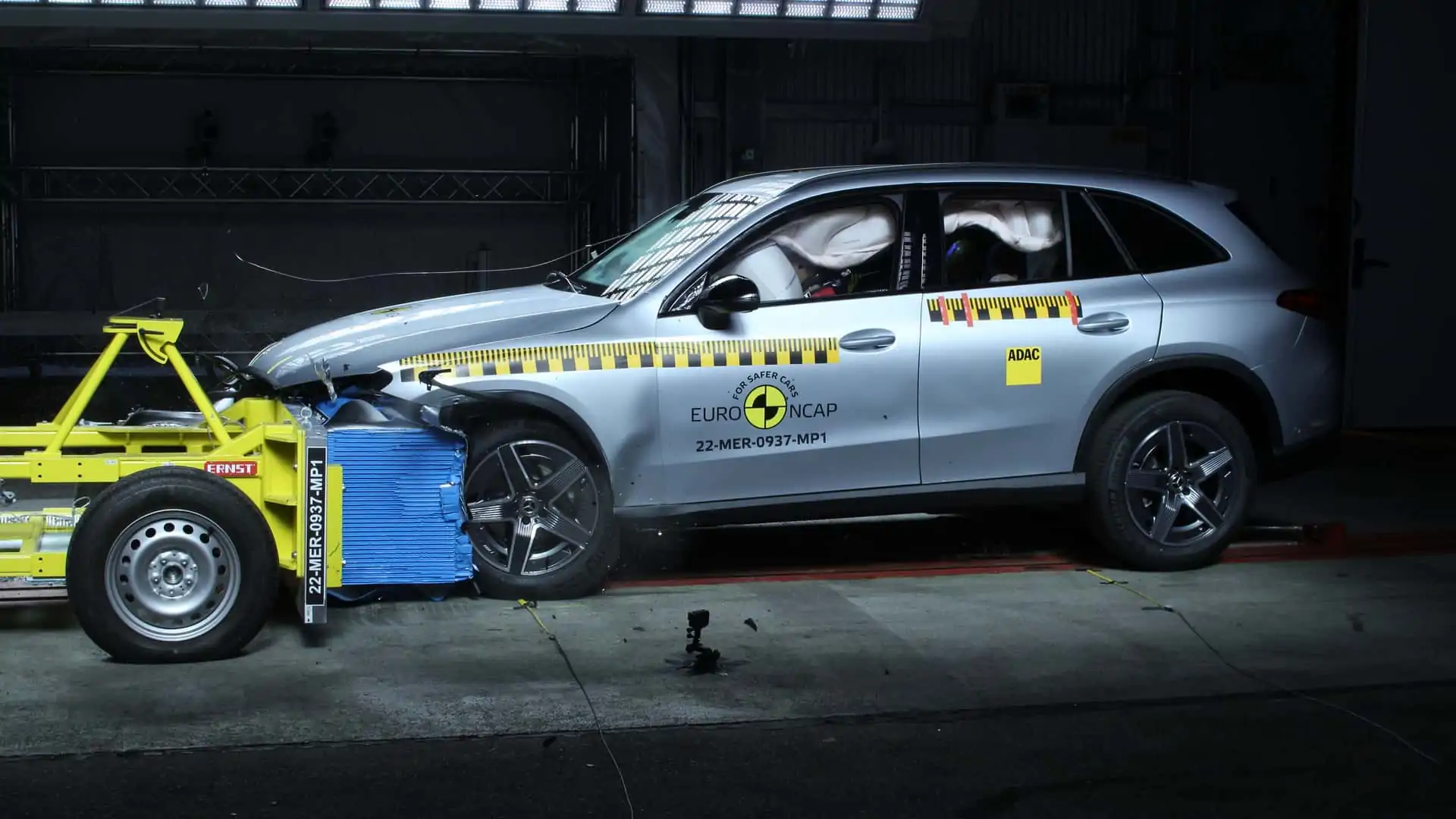 Mercedes Crash Test
