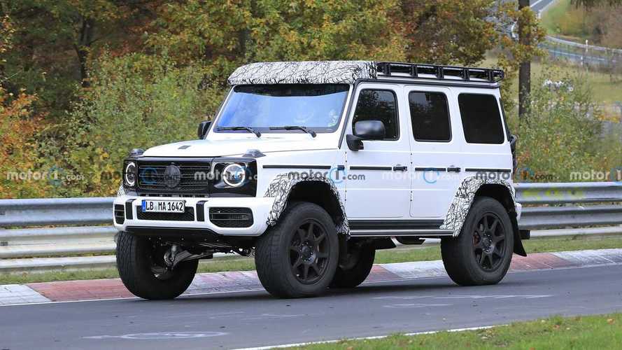 Mercedes G-Class 4x4 Squared Spied And Camo Can’t Hide The Big SUV