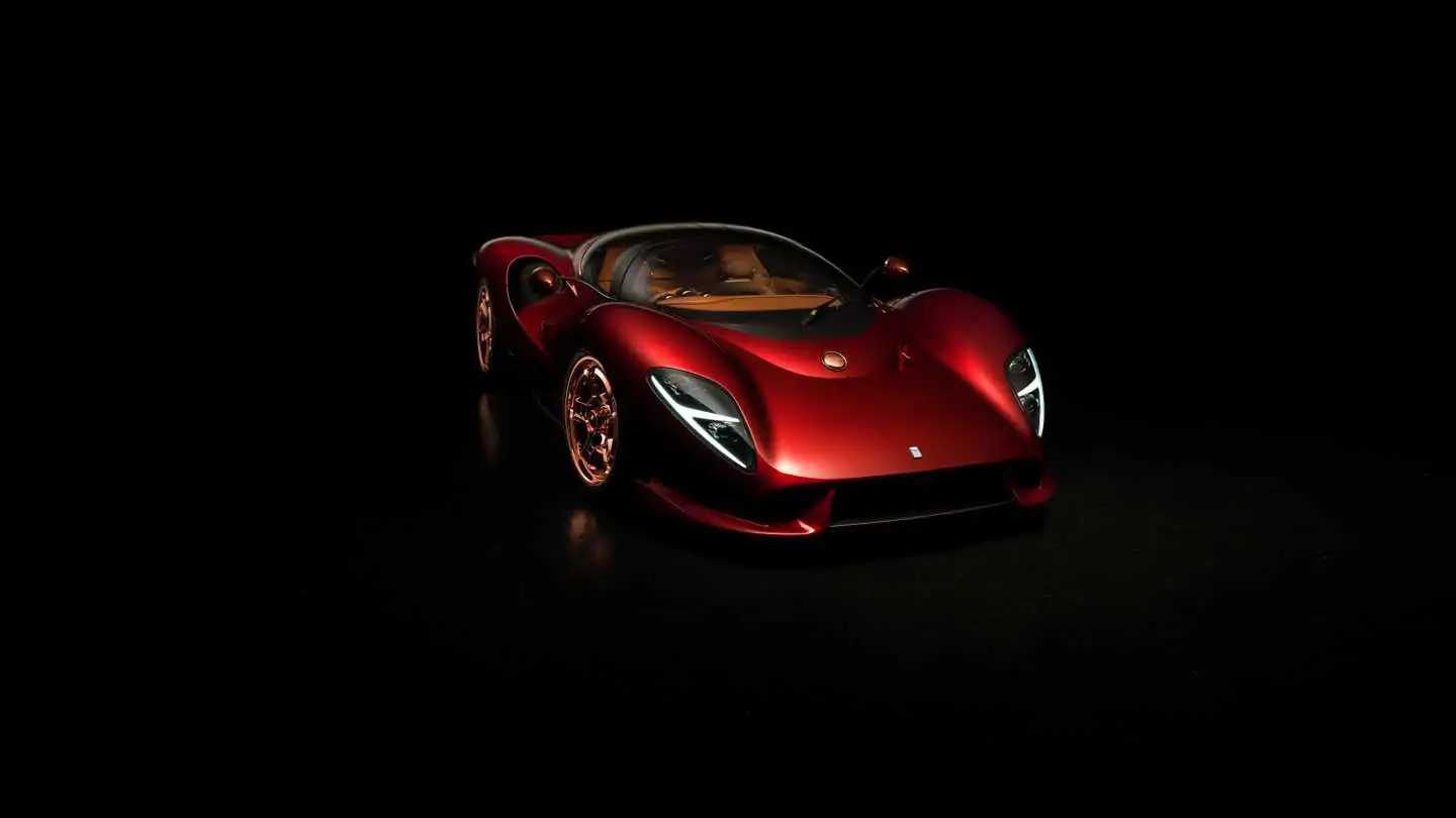 De Tomaso signe son retour et présente la P72