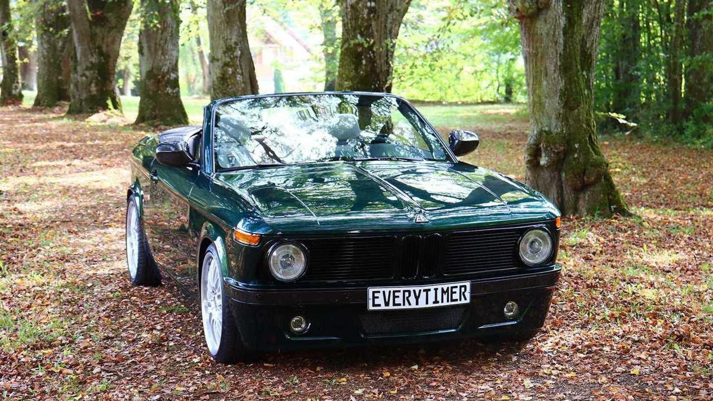 Birer retro roadster’a dönüşen BMW 1 serisi otomobilleri görün