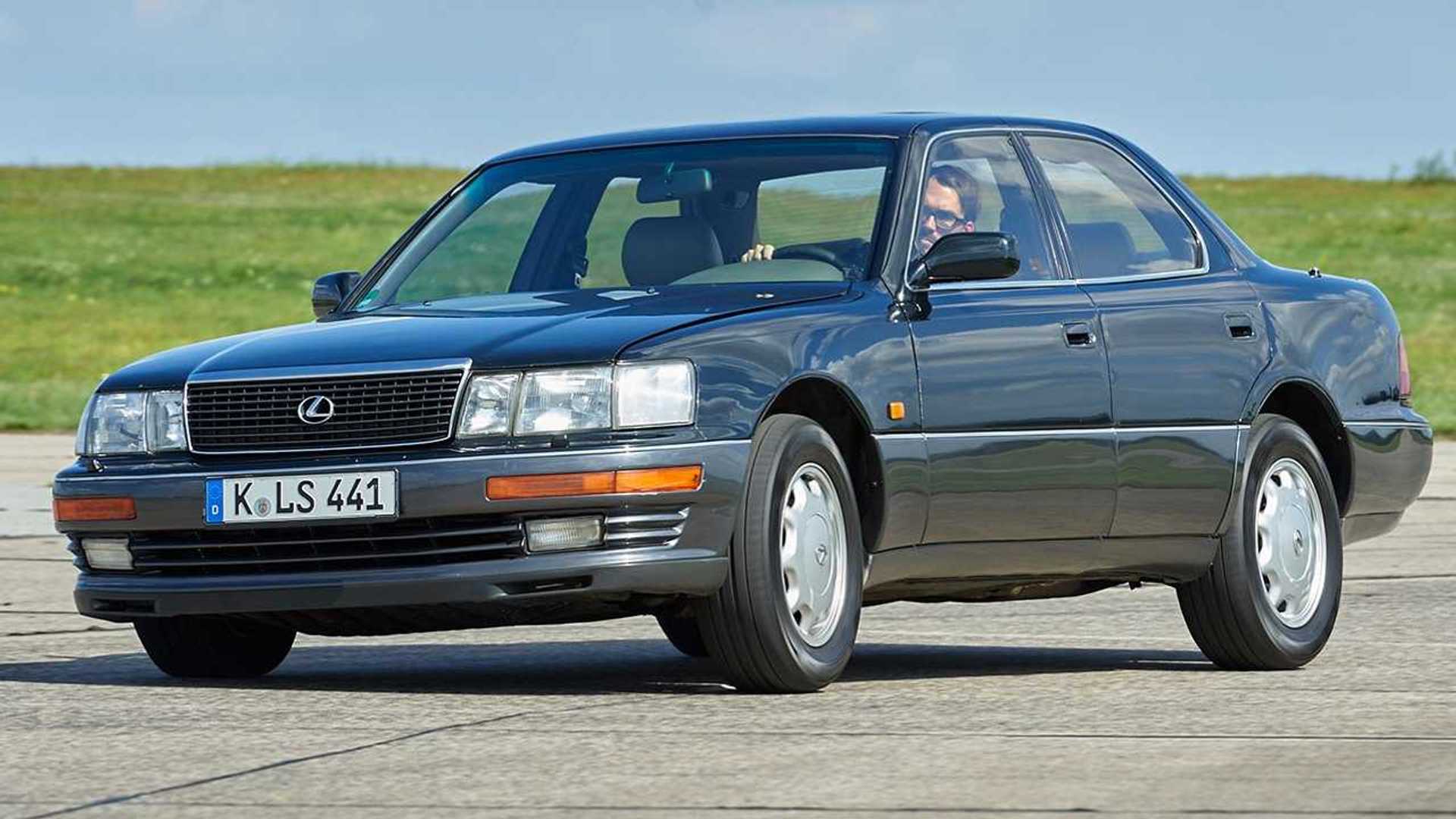 Lexus, 30 anni di innovazione tecnologica