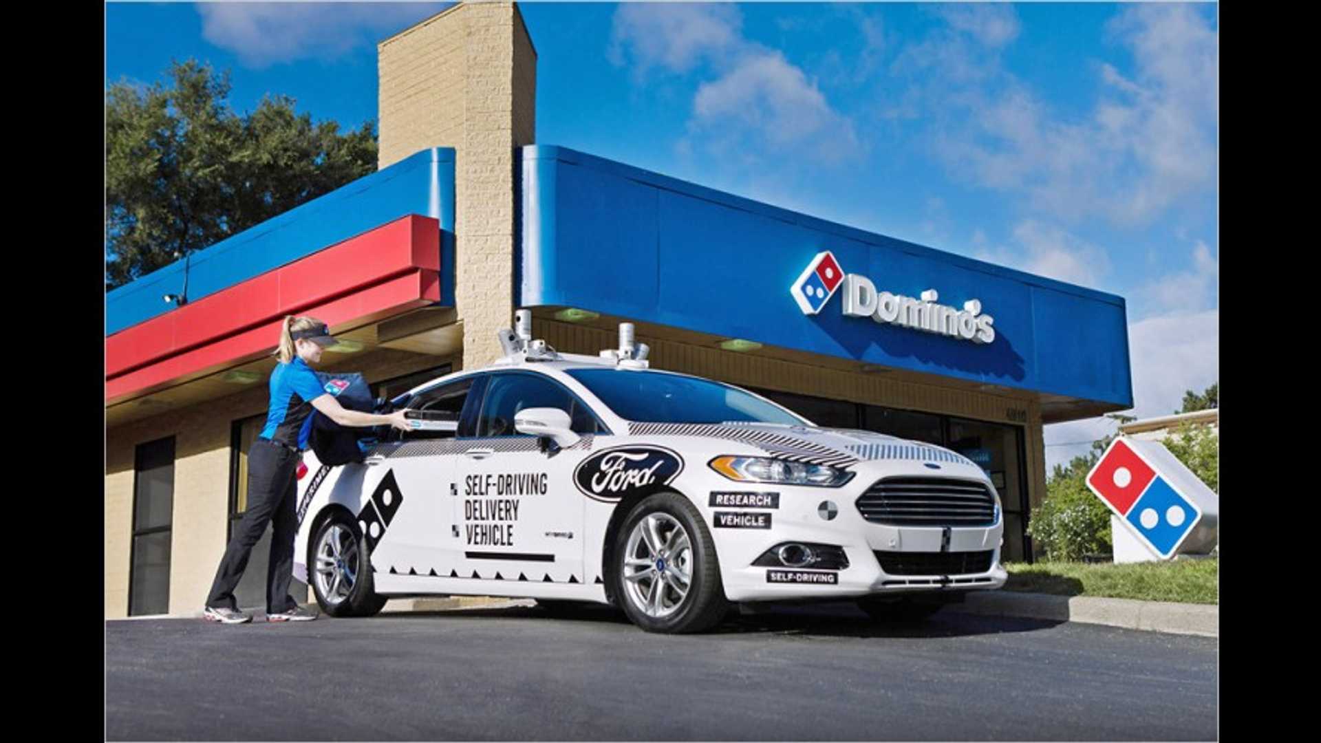 Autonom fahrender Pizzaservice