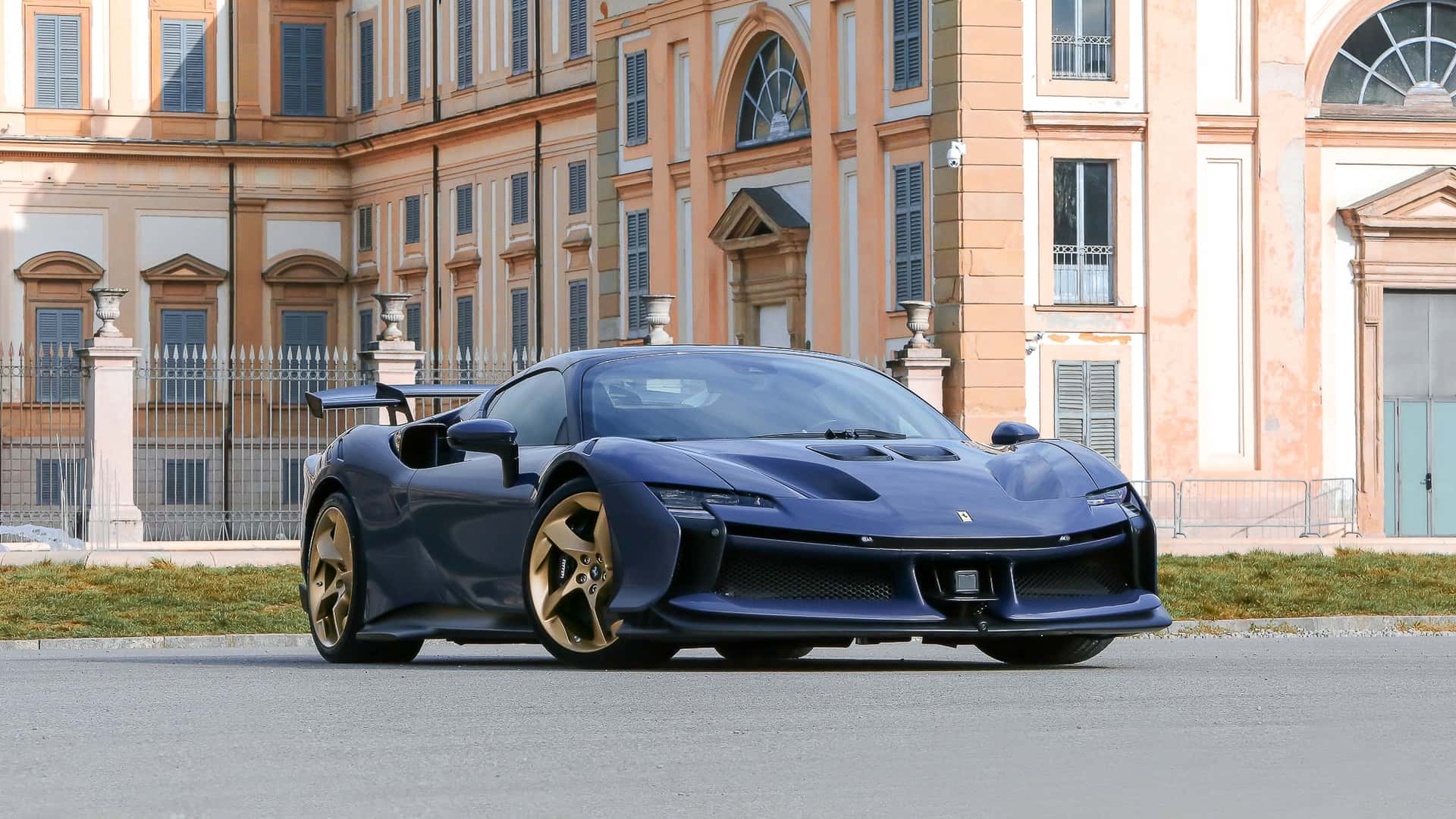 Un Ferrari SF90 XX Spider sale a subasta por primera vez