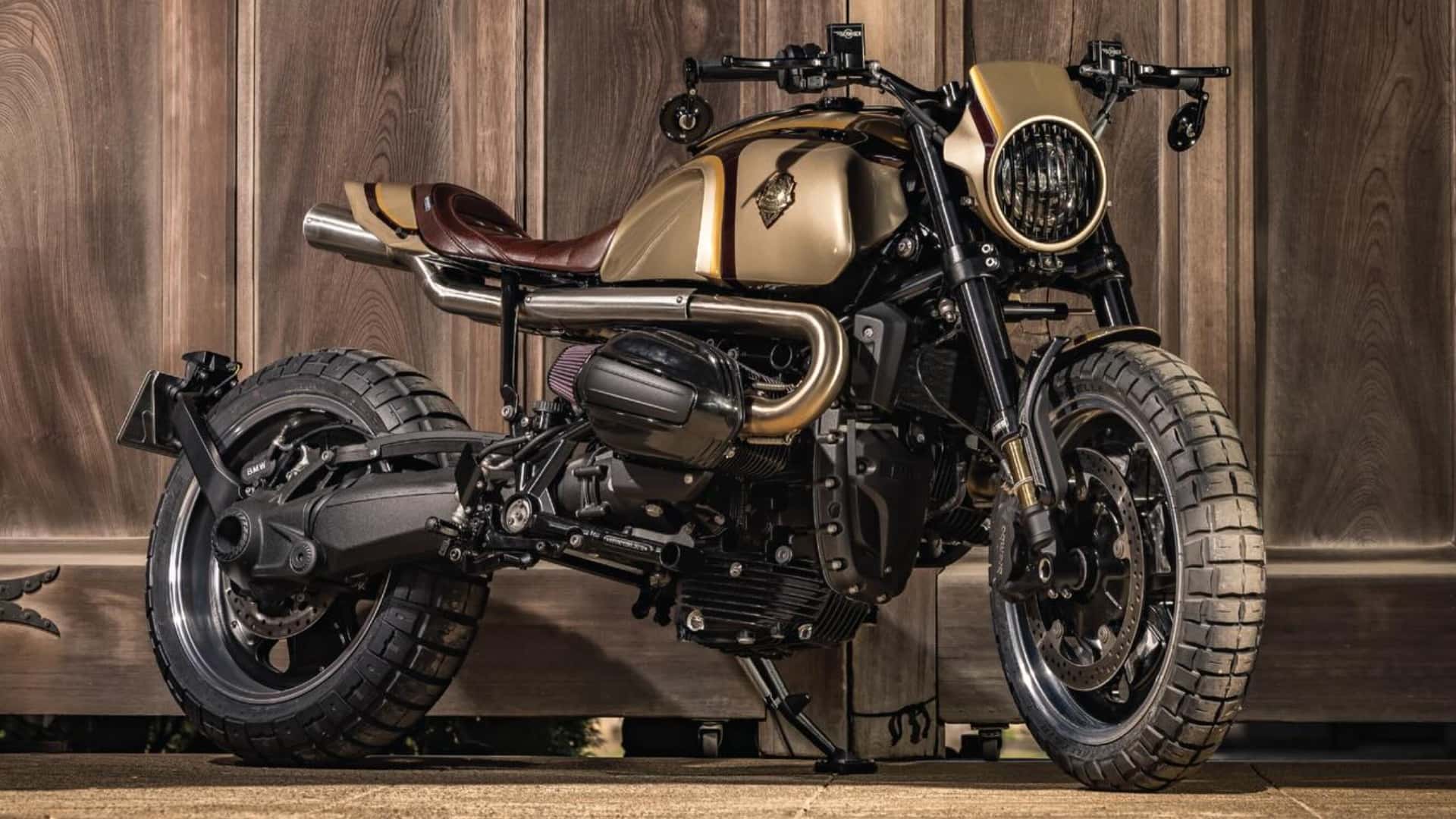 This Custom BMW R 12 nineT Was Inspired By A Very Special Porsche