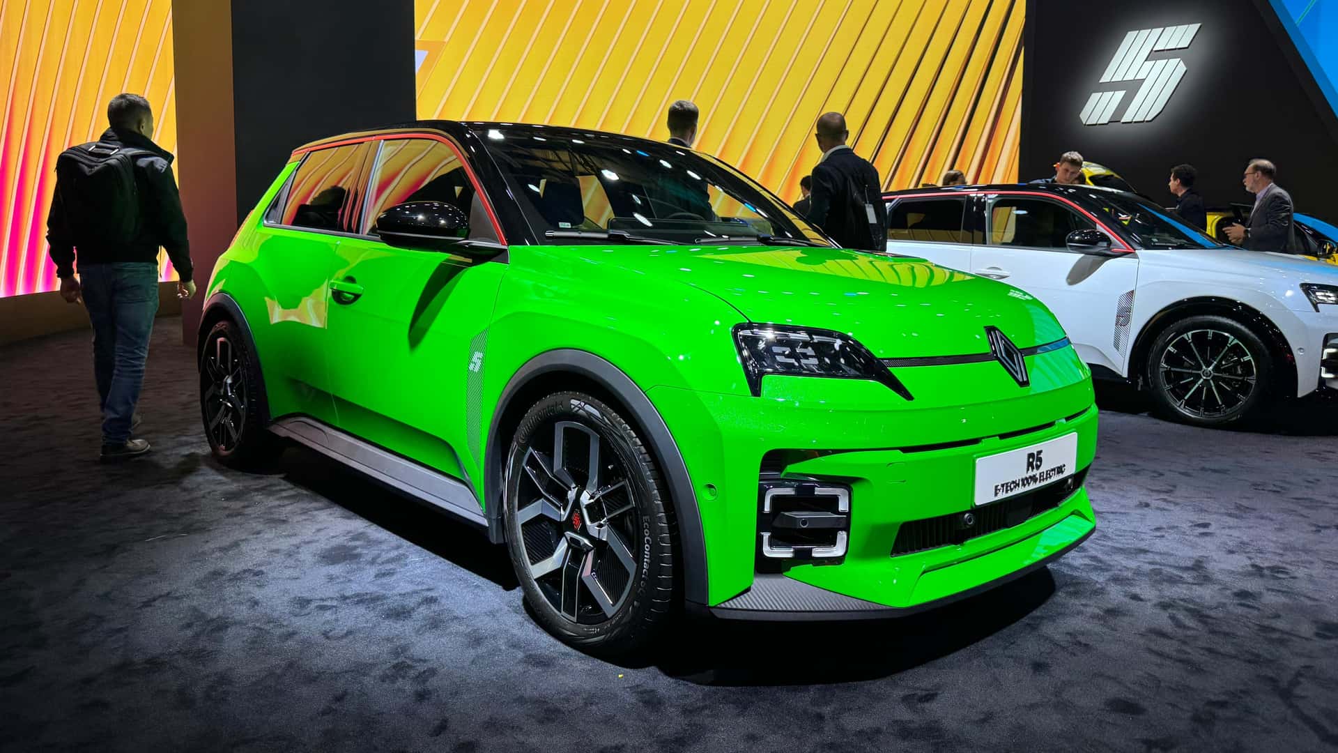 Renault 5 e Alpine A290 vencem prêmio de Carro do Ano 2025
