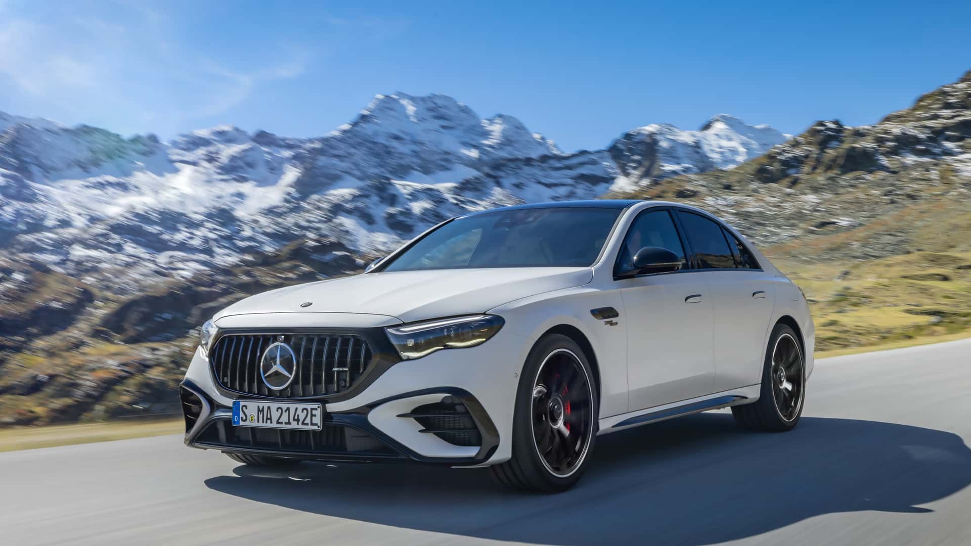 2025 메르세데스 AMG E53 세단 및 왜건 : 클리앙
