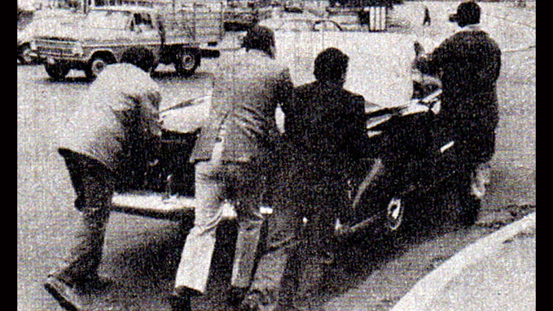 El día que el Cadillac presidencial se quedó sin nafta