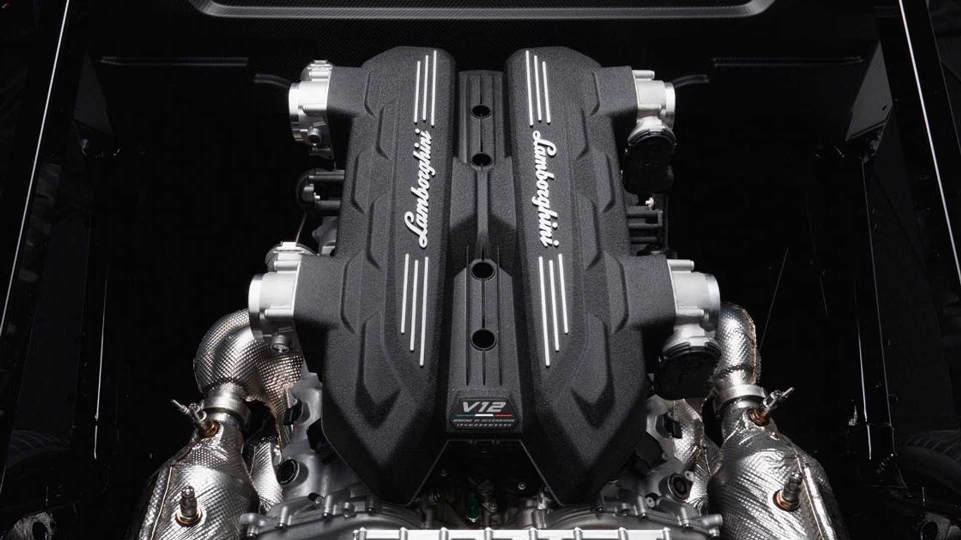 Lamborghini revela motor V12 híbrido plug-in com 1.000 cv de potência