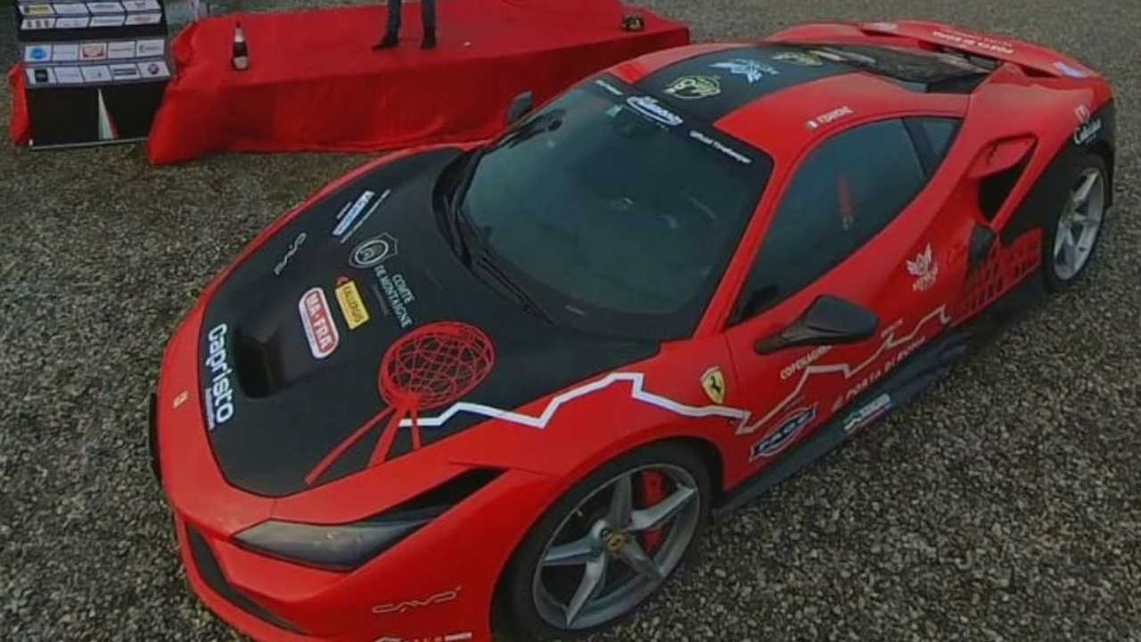 Da Roma e Capo Nord in 2 giorni, il record con Ferrari è italiano