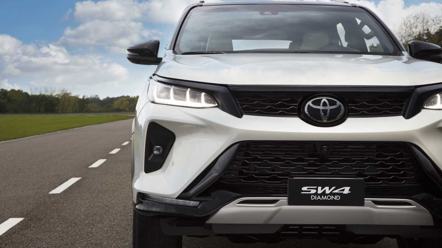 Toyota SW4 2022 chega às lojas sem flex e com nova versão Diamond