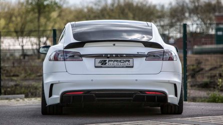 Une dose de virilité pour la Tesla Model S par Prior Design