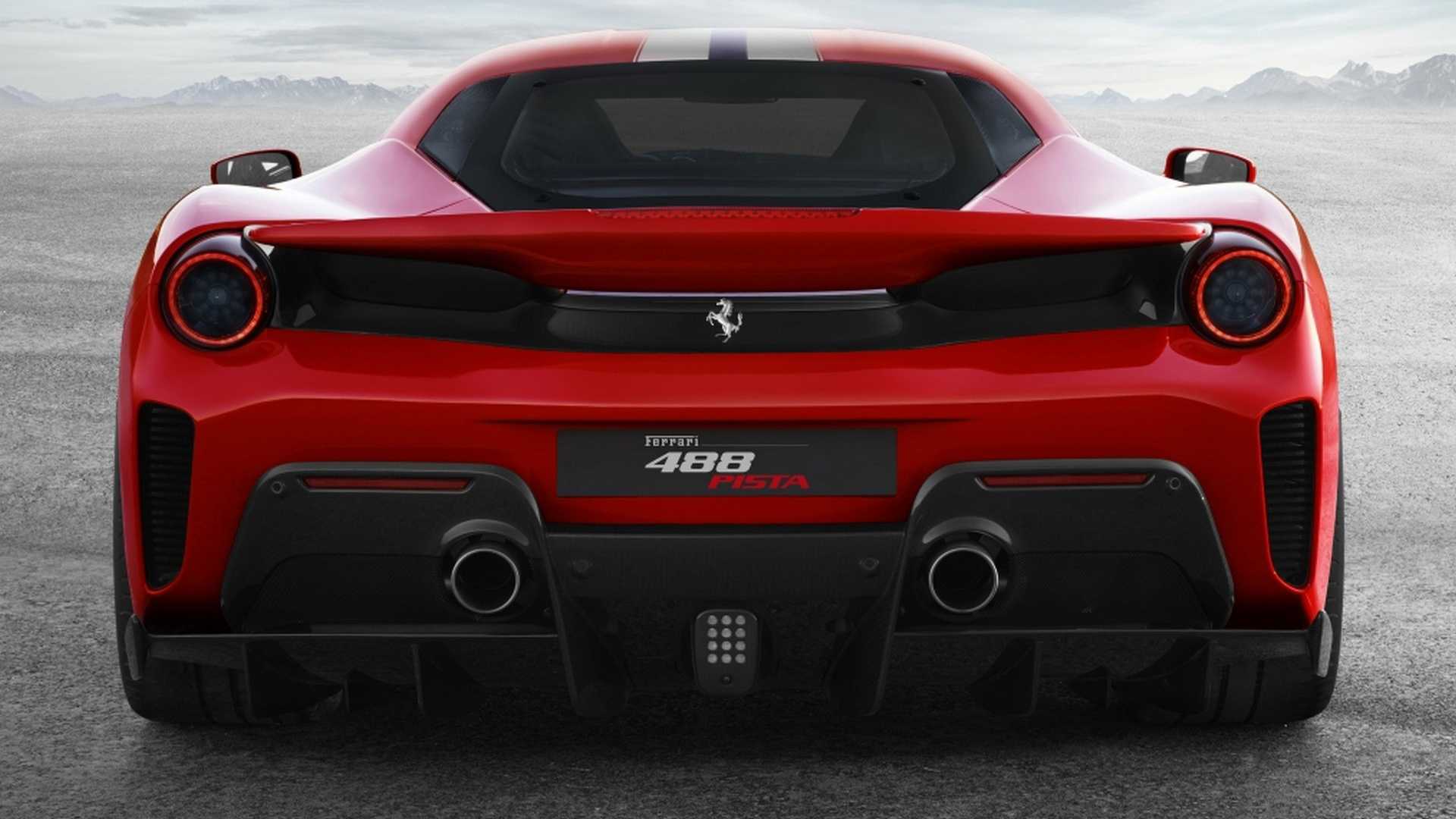 Ferrari 458 Speciale vs 488 Pista, scontro generazionale