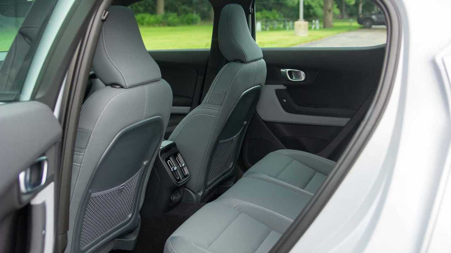 Avaliação: Polestar 2 elétrico tem padrão Volvo e cobra por isso