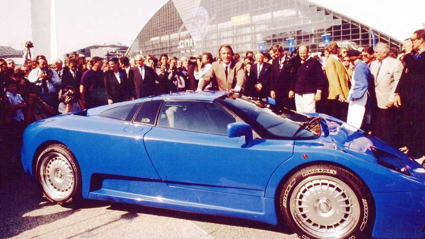 Il libro sulla storia della Bugatti EB110 vale 46.000 dollari