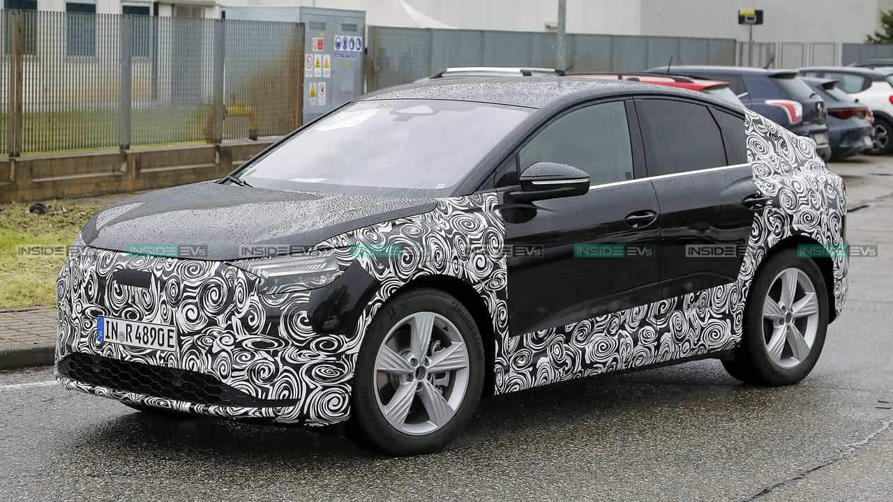 Audi Q4 Sportback mit dezentem Facelift (2026) als Erlkönig erwischt