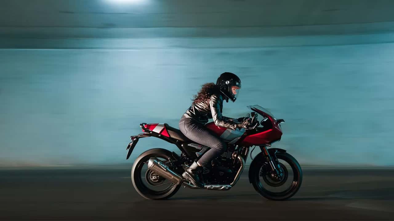 If the Triumph Thruxton 400 Existed When I Started Riding, I Would've ...