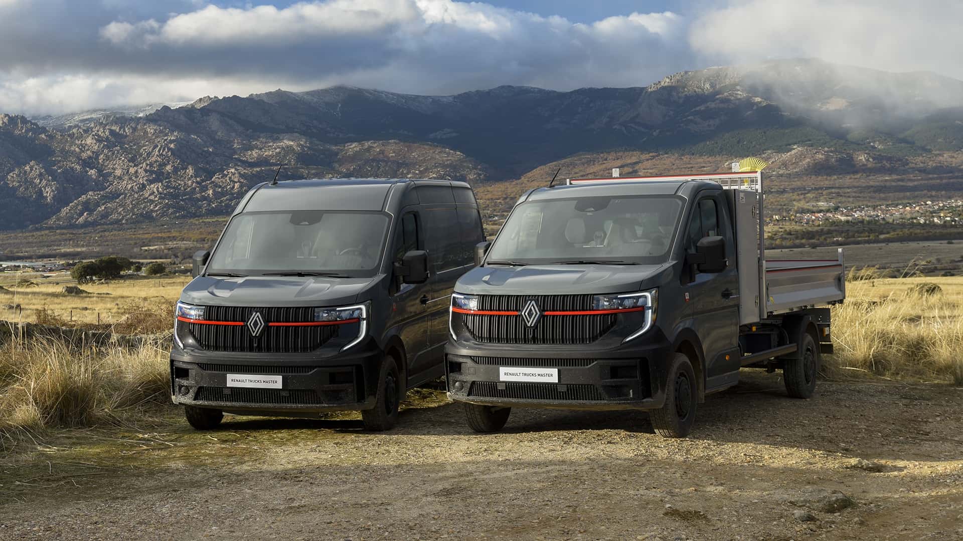Foto: Renault Trucks Master OffRoad (2026) | Motor1.com