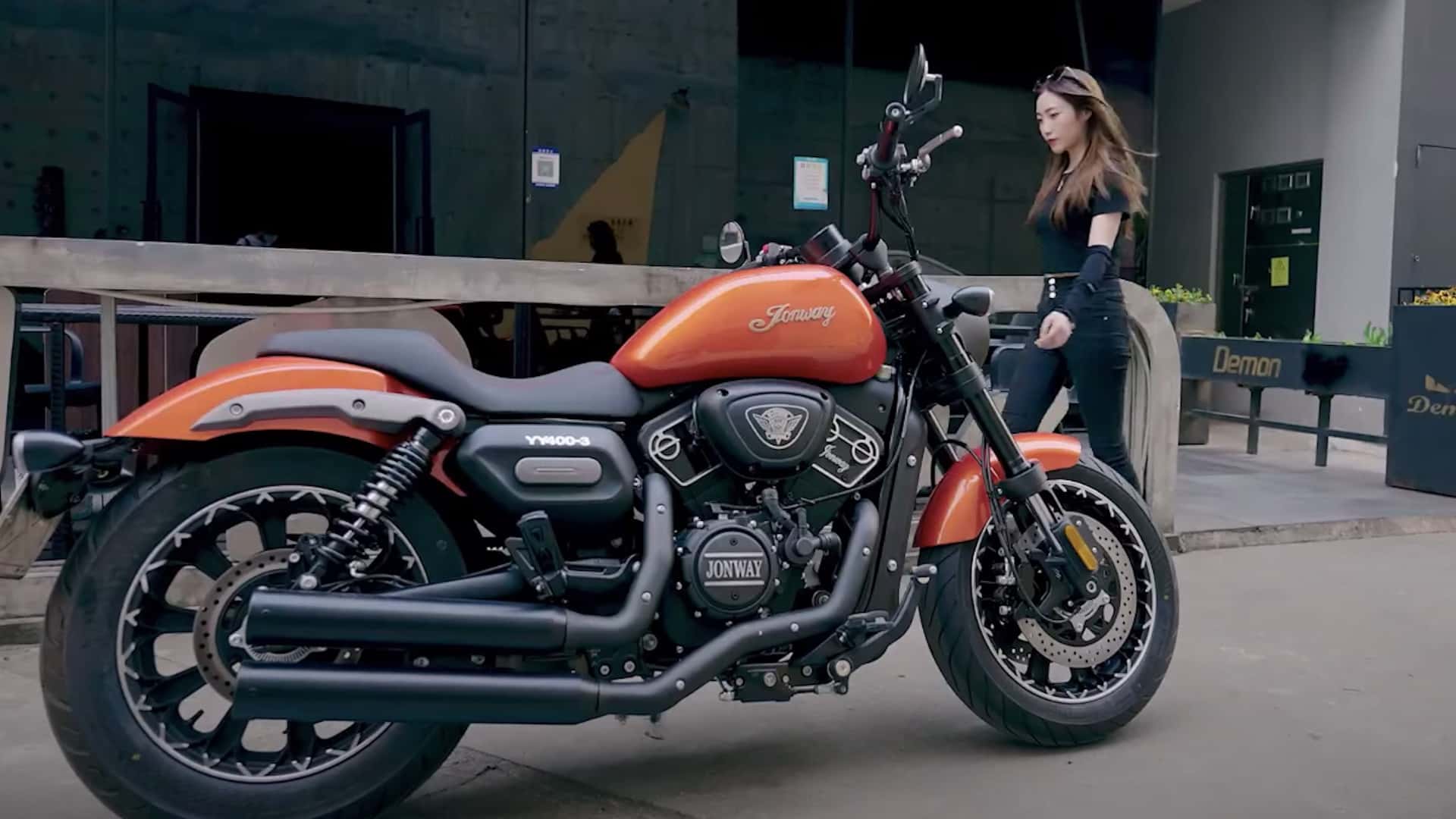 Chinese Manufacturer Jonway Debuts The V400 Cruiser In Europe