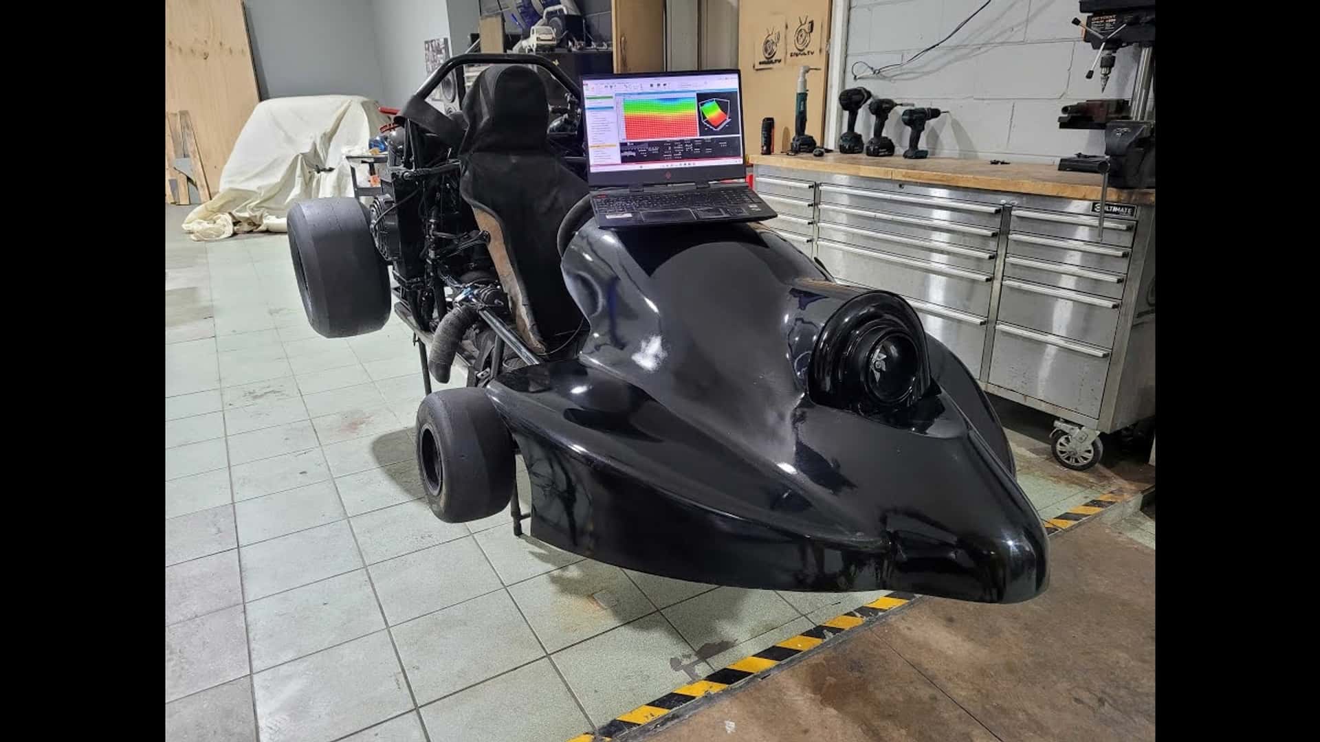 Watch an 800HP Twin-Turbocharged Hayabusa-Powered Go-Kart Scream To Life