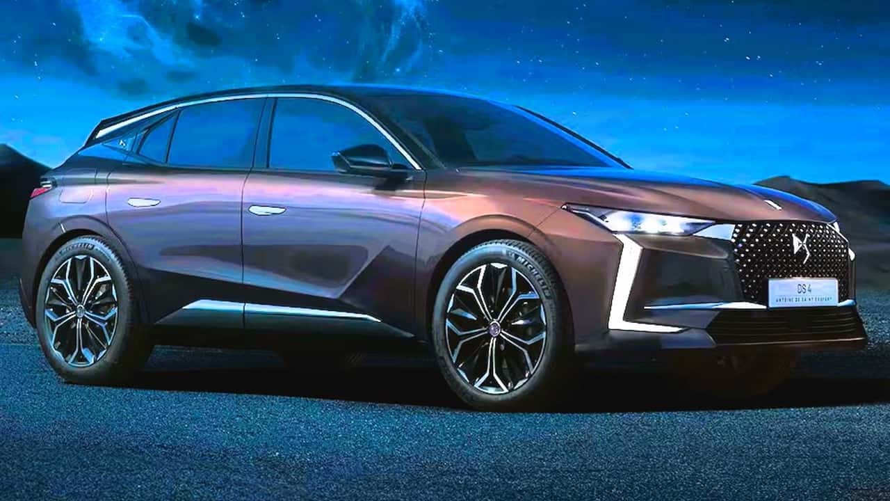 Nuevo DS 4 2025: precios híbrido, etiqueta Eco… ¡jaque al Mercedes Clase A!