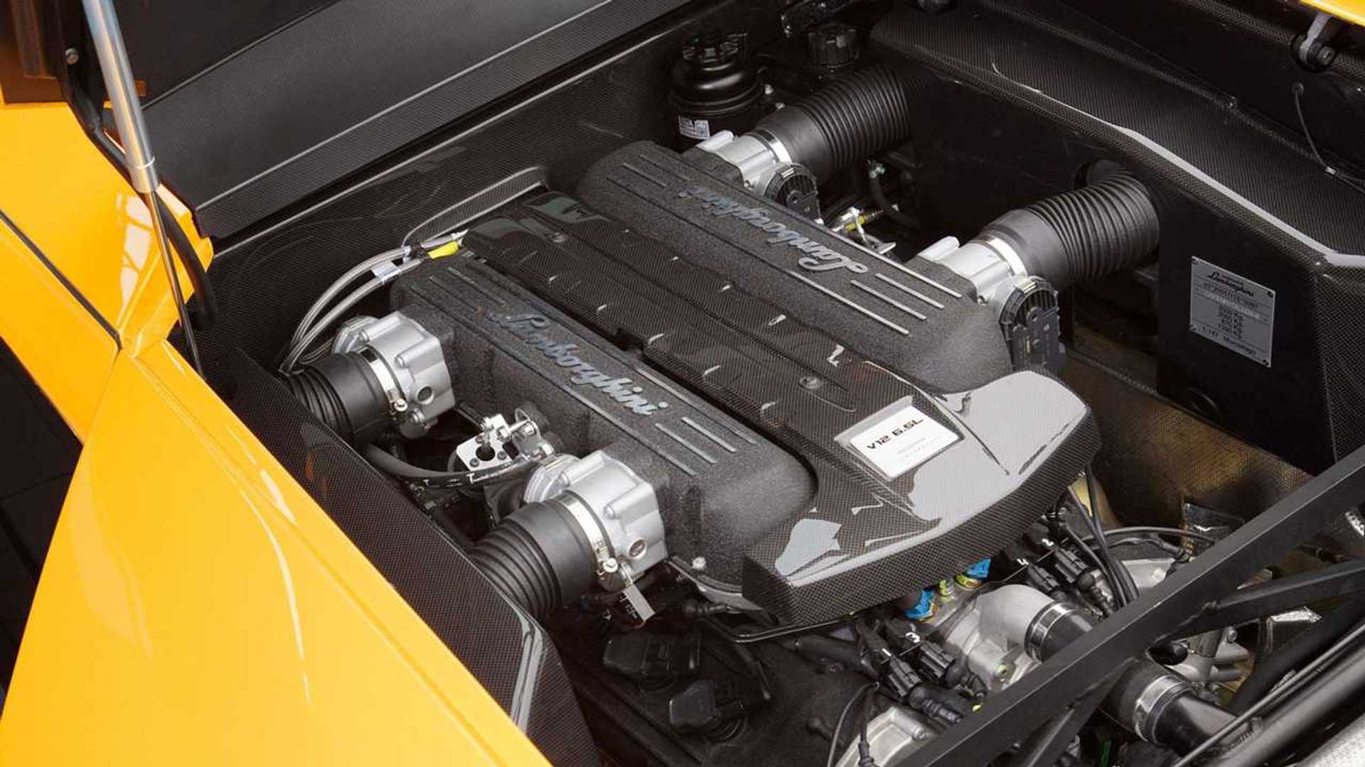 Lamborghini, il 12 cilindri a V progettato da Bizzarrini