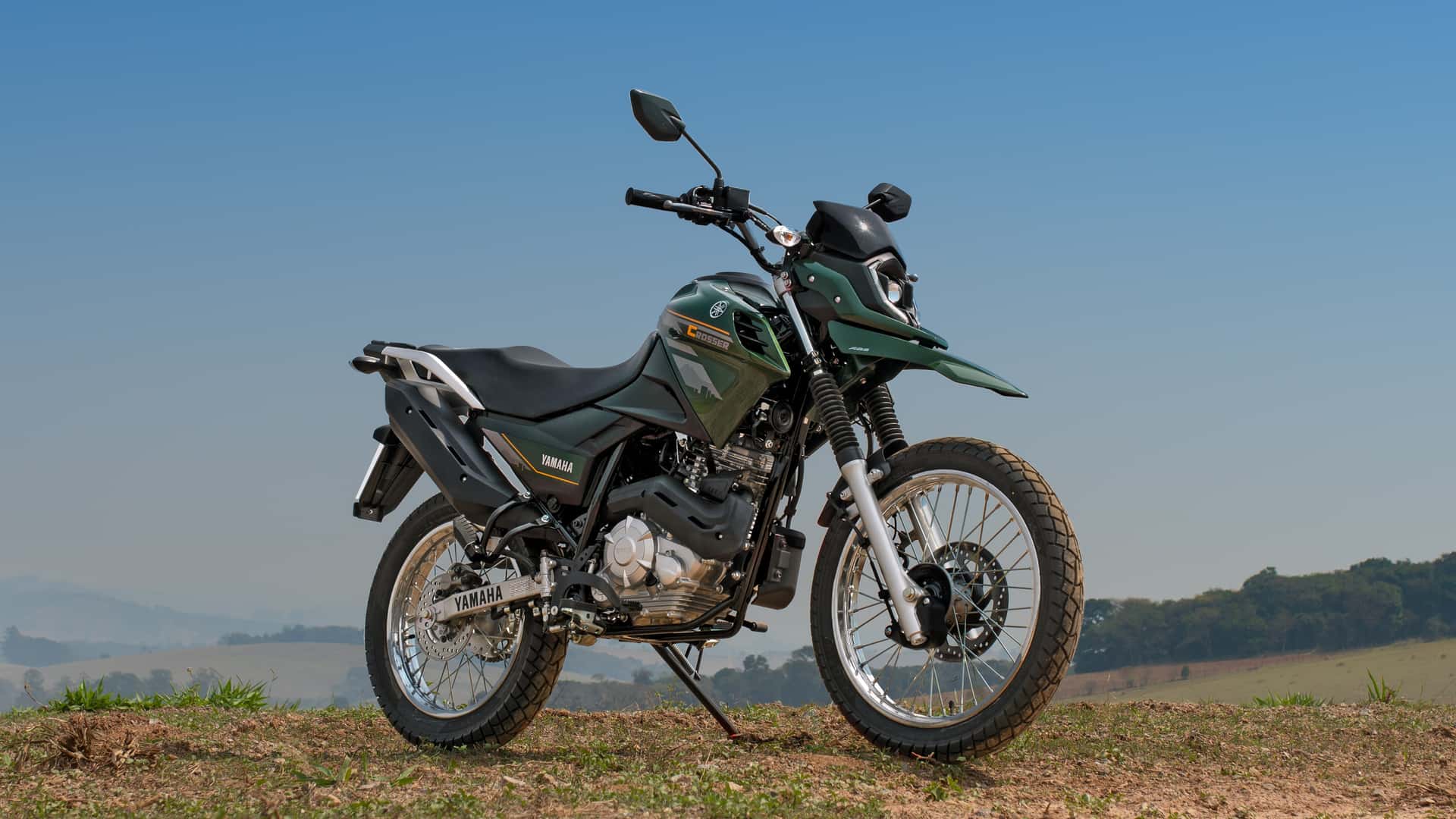 Yamaha R15 ABS e Crosser ABS chegam renovadas para 2025