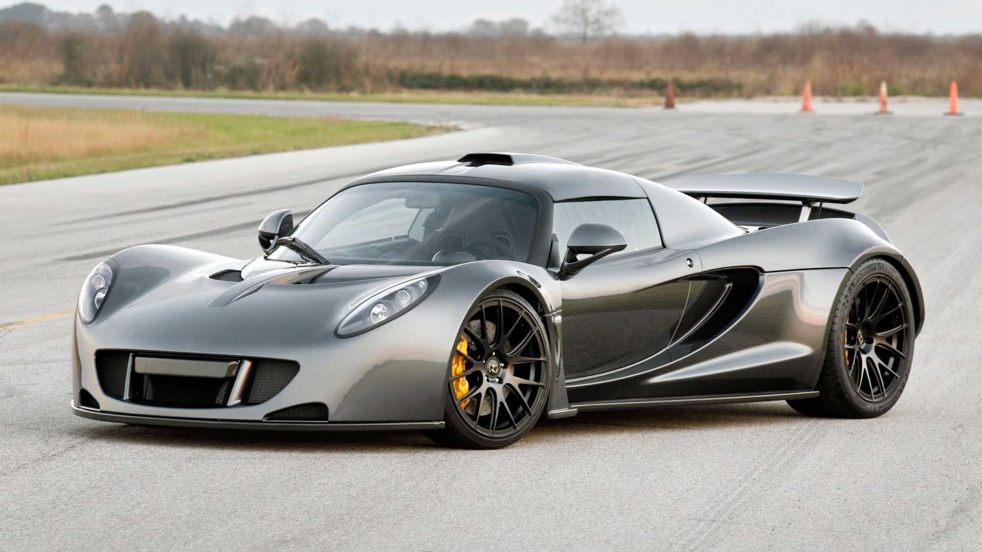 Fastest Cars In The World (2023 Update) | Motor1.com