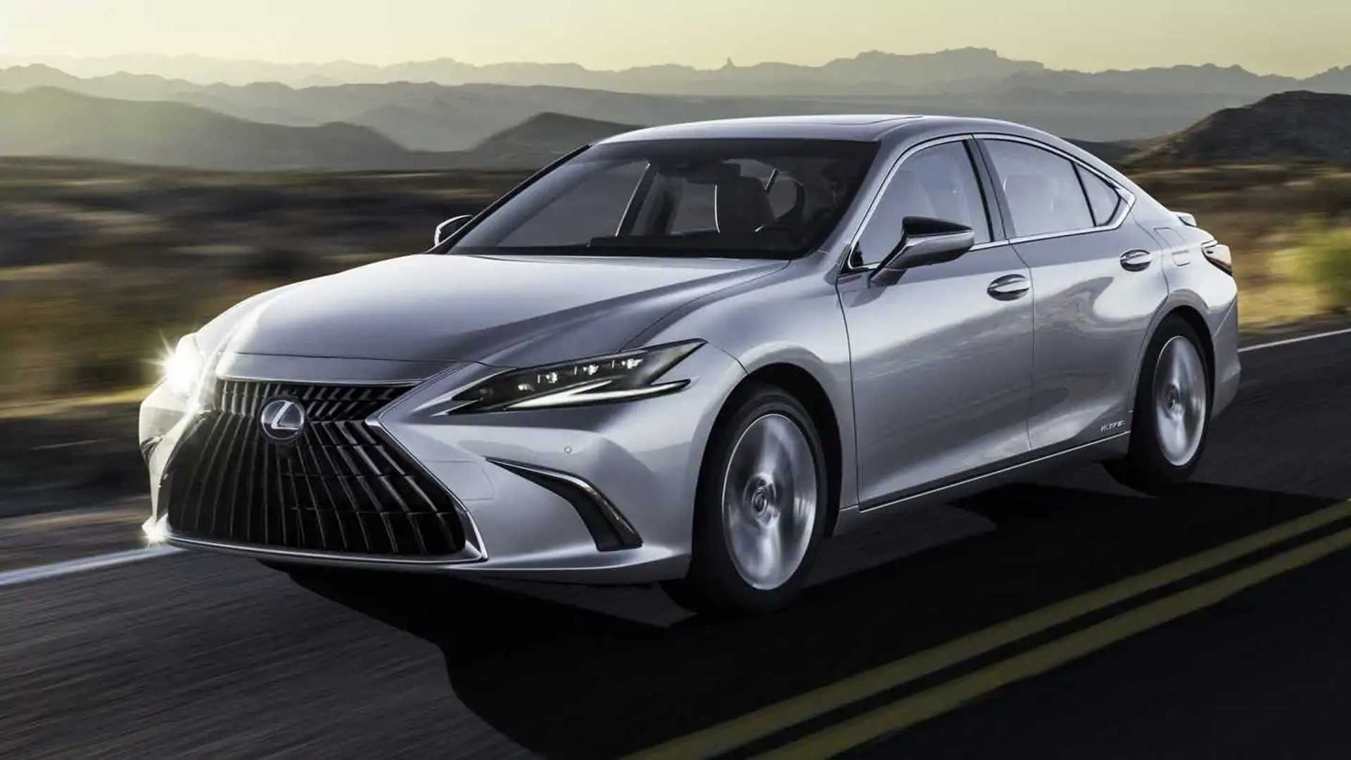 Lexus UX 250h e ES 300h ficam mais equipados na linha 2023; veja o que muda