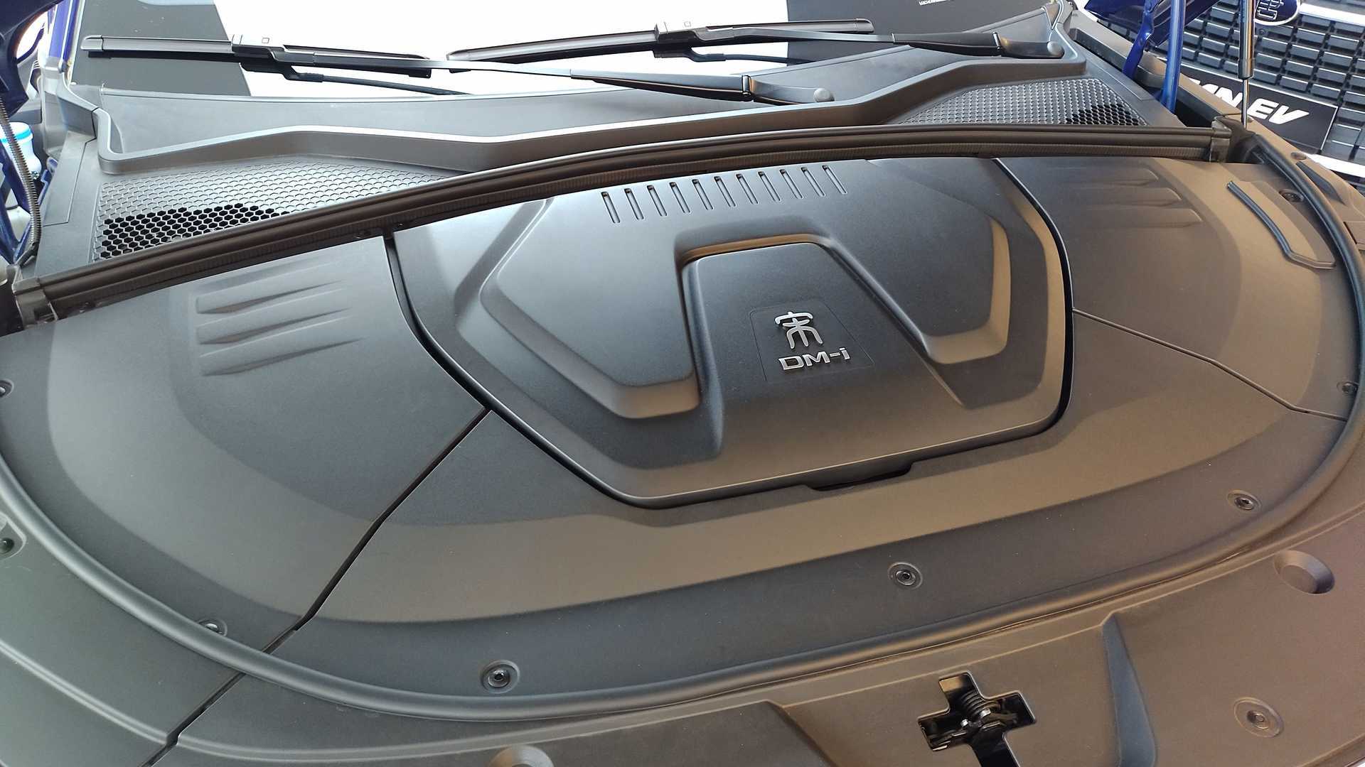 Novo BYD Song Plus DM-i está nas concessionárias; veja fotos e equipamentos