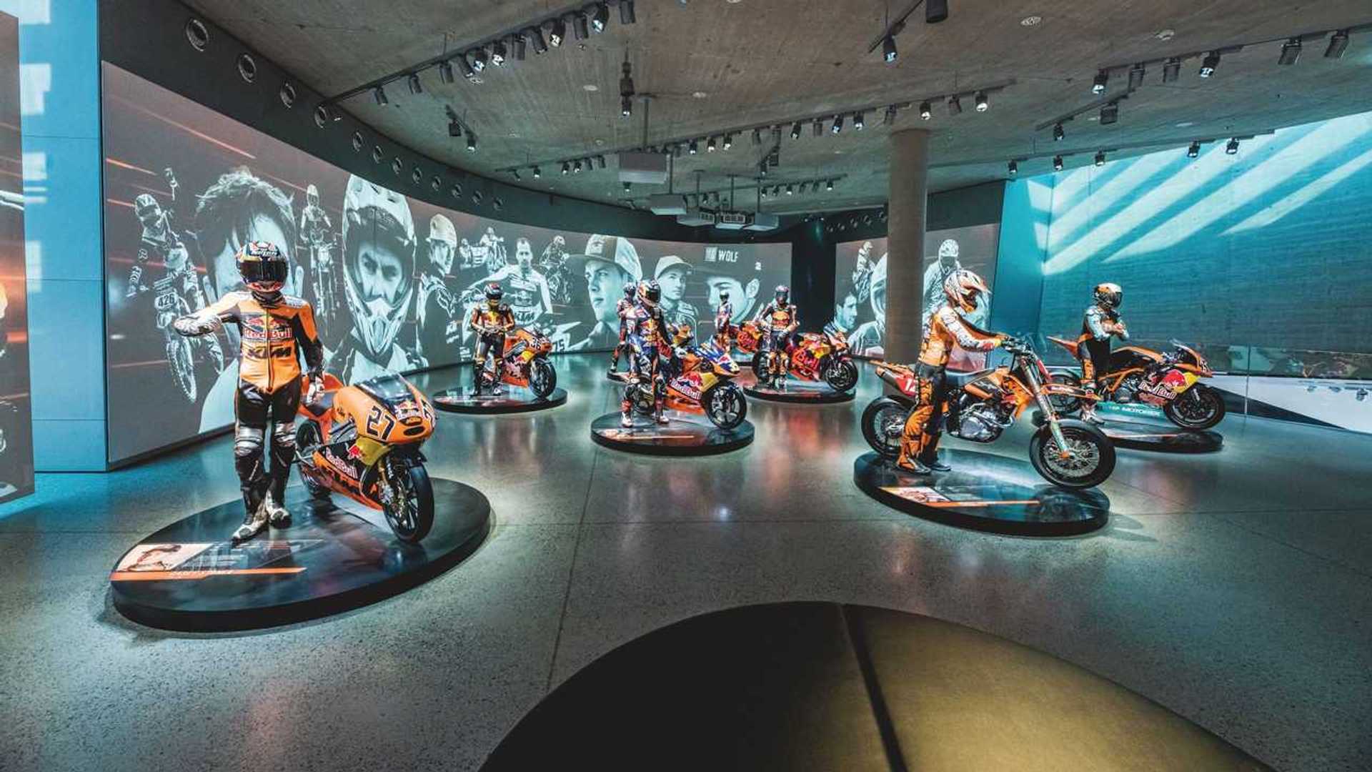 KTM Is Hosting Winter Events At Motohall This Christmas Season