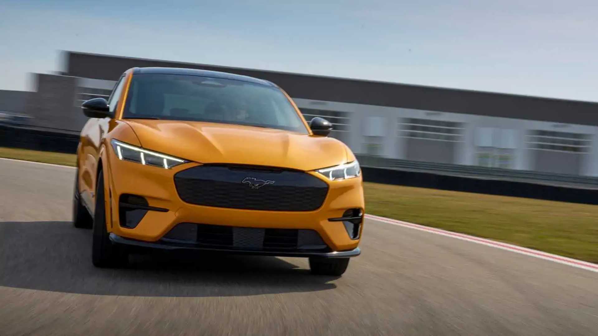 Tesla Model Y Performance VS Ford Mustang Mach-E GT: Comparison