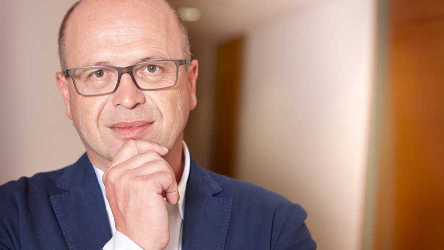 Lamborghini nin eski tasarım şefi Perini Genesis e geçti