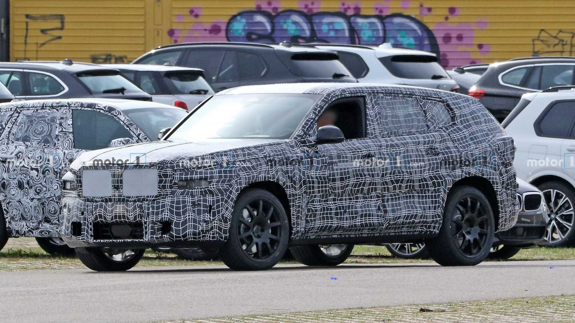 BMW X8 - Première apparition publique