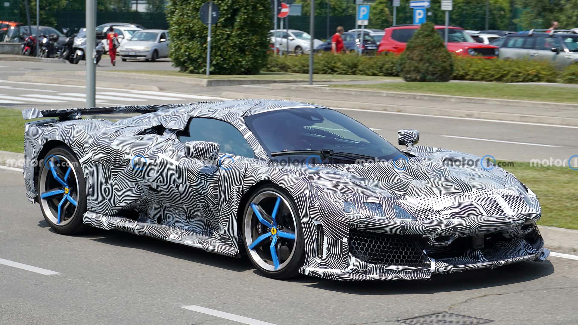 Ferrari F250: LaFerrari-Erbe mit weniger Tarnung erwischt