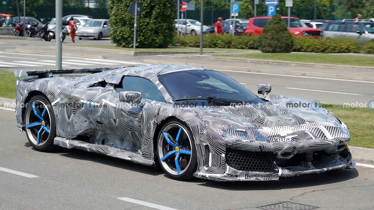 Ferrari F250: LaFerrari-Erbe mit weniger Tarnung erwischt