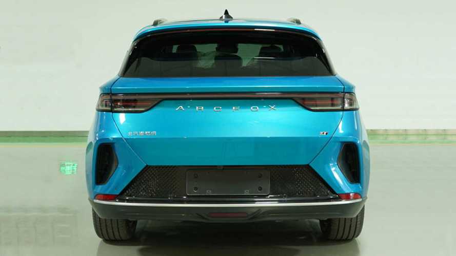 ArcFox Alpha-T Is Another Handsome And Capable New Chinese Electric ...