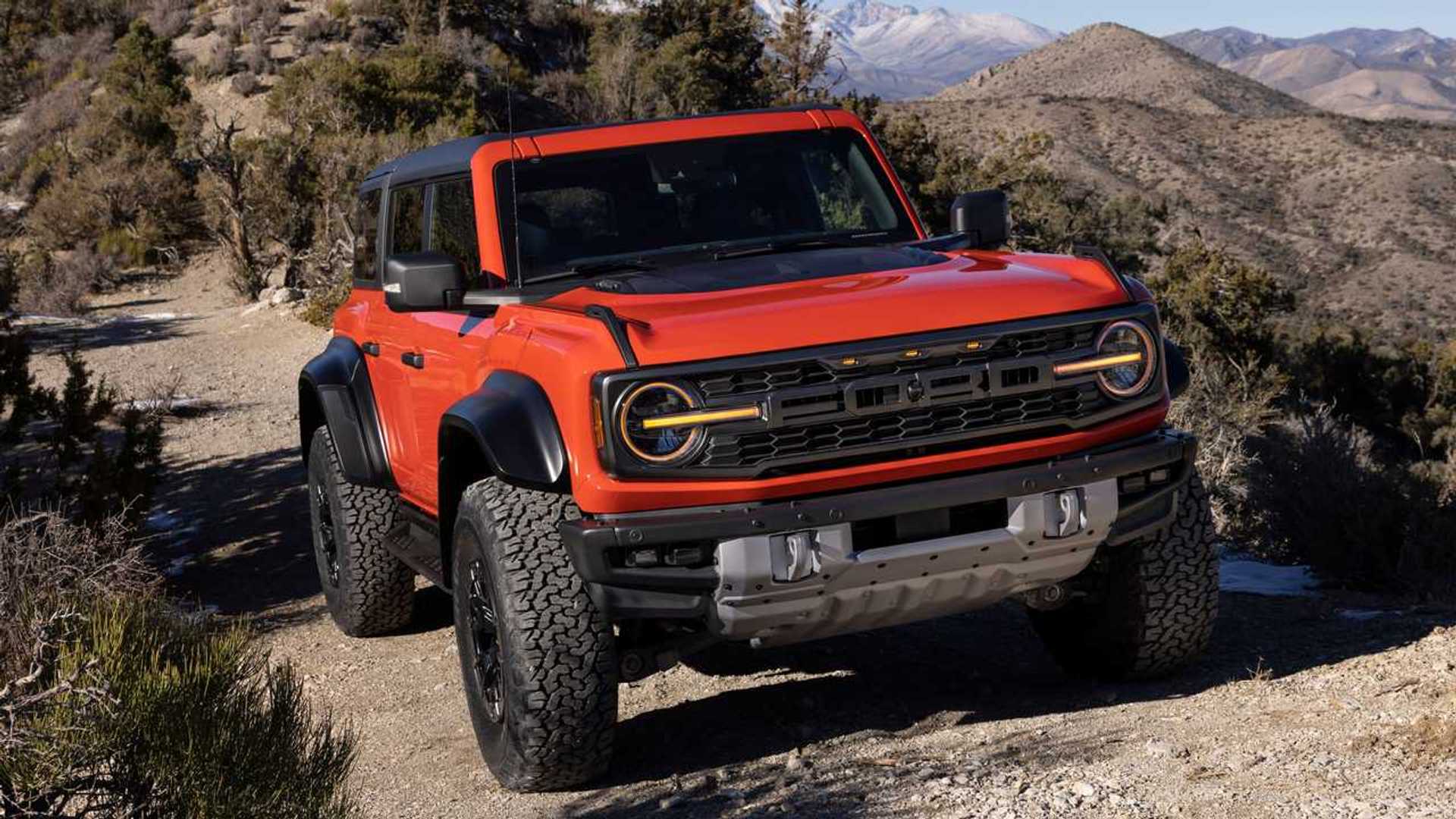 Ford Bronco Raptor, la prova del fuoristrada da 400 CV