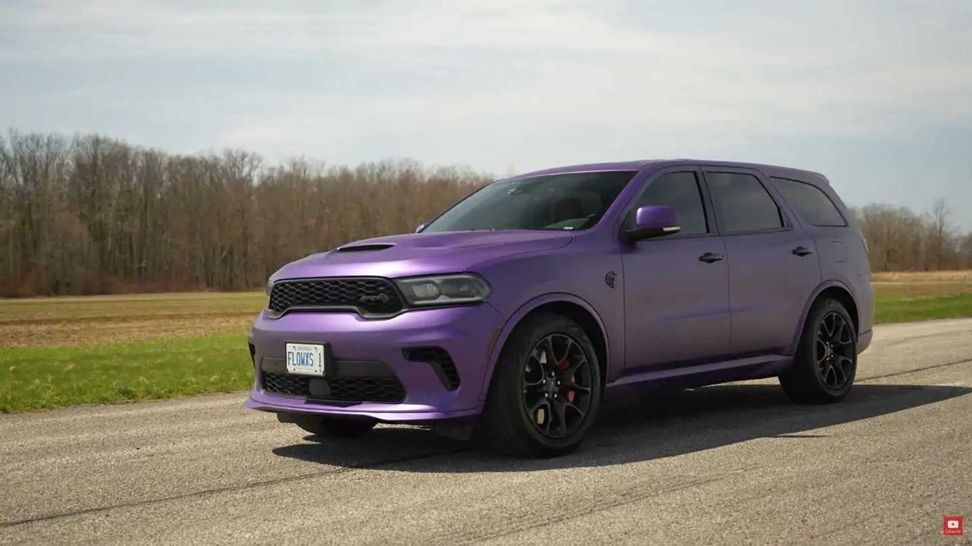 Dodge Durango Hellcat V8 ve Land Rover Defender V8 drag yarışında